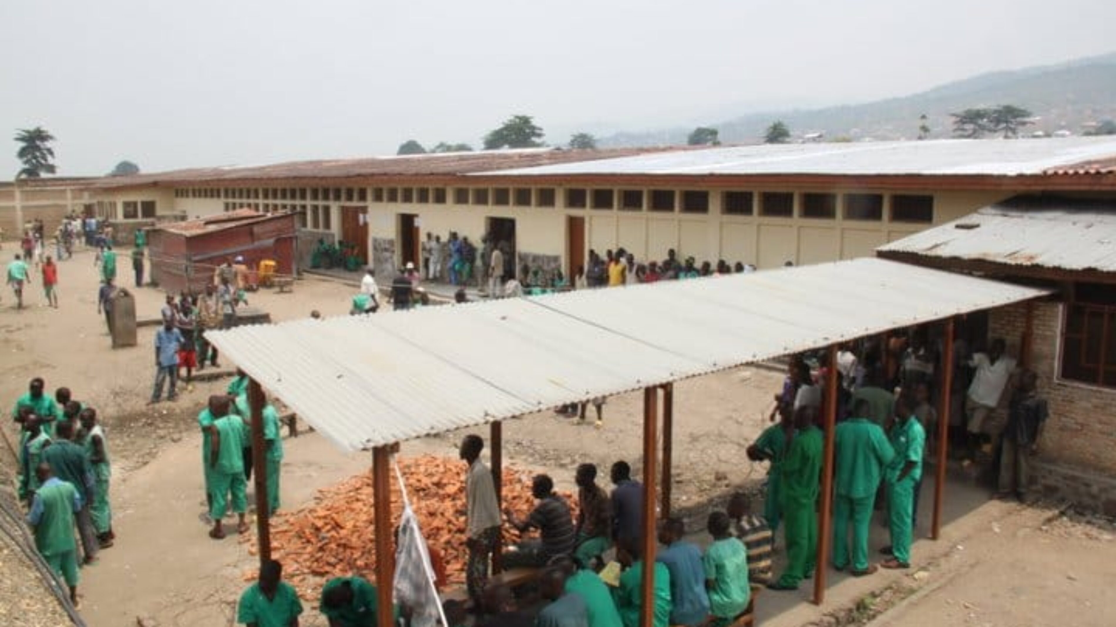Bujumbura : les trois cadres de la présidence transférés à la prison de ...