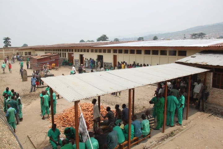 Bujumbura : les trois cadres de la présidence transférés à la prison de ...