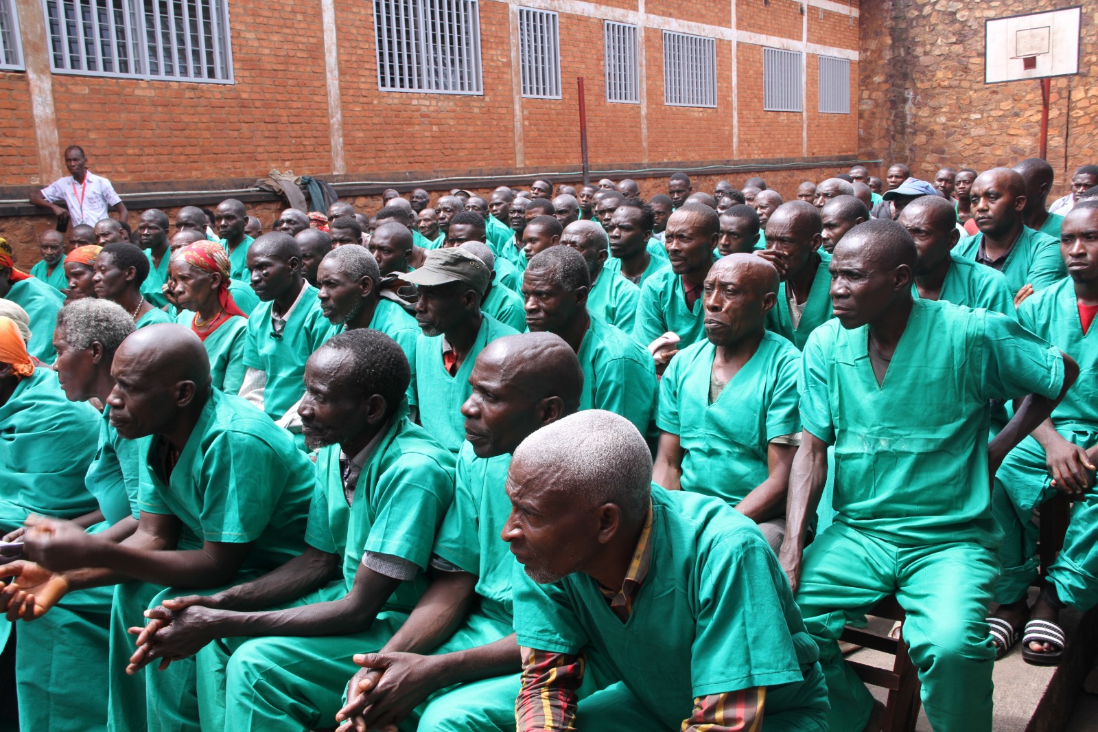 Burundi : 217 détenus libérés à Ngozi pour désengorger des prisons ...